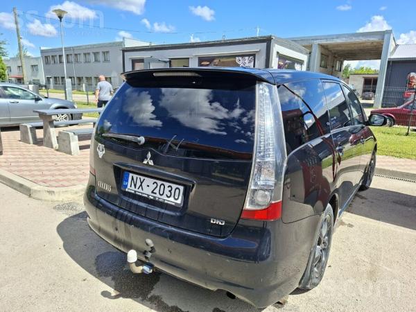 Melns Mitsubishi Grandis 2007 Ogre, ar dzinēja tilpumu 2.00 L un nobraukumu 30 tūkst. km par 1800 €, foto 3 vietnē AUTOMOTO.COM.LV