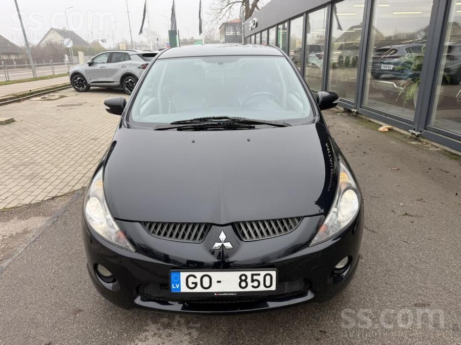 Melns Mitsubishi Grandis 2007 Jelgava, ar dzinēja tilpumu 2.40 L un nobraukumu 397 tūkst. km par 2500 €, foto 10 vietnē AUTOMOTO.COM.LV