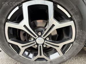 Melns Mitsubishi Grandis 2007 Jelgava, ar dzinēja tilpumu 2.40 L un nobraukumu 397 tūkst. km par 2500 €, foto 23 vietnē AUTOMOTO.COM.LV