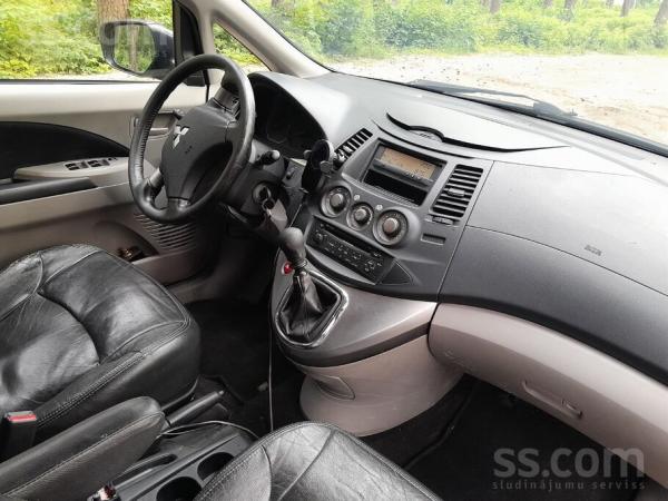Melns Mitsubishi Grandis 2007 Rīga, ar dzinēja tilpumu 2.00 L un nobraukumu 245 tūkst. km par 1200 €, foto 5 vietnē AUTOMOTO.COM.LV