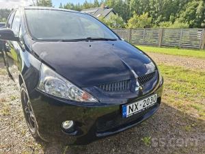 Melns Mitsubishi Grandis 2007 Ogre, ar dzinēja tilpumu 2.00 L un nobraukumu 306 tūkst. km par 1800 €, foto 5 vietnē AUTOMOTO.COM.LV