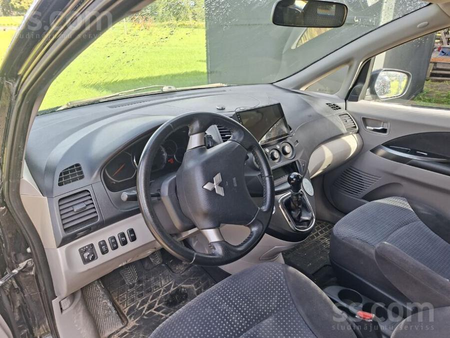 Melns Mitsubishi Grandis 2007 Ogre, ar dzinēja tilpumu 2.00 L un nobraukumu 306 tūkst. km par 1800 €, foto 6 vietnē AUTOMOTO.COM.LV