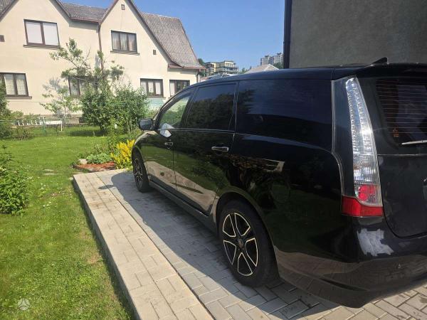 Melns Mitsubishi Grandis 2008 Kauņa, ar dzinēja tilpumu 2.38 L un nobraukumu 255 tūkst. km par 2950 €, foto 4 vietnē AUTOMOTO.COM.LV