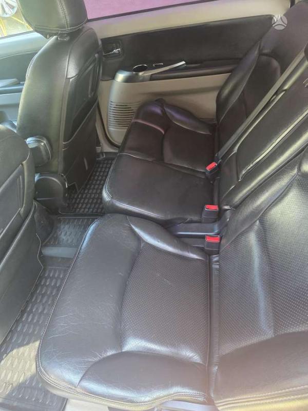 Melns Mitsubishi Grandis 2008 Kauņa, ar dzinēja tilpumu 2.38 L un nobraukumu 255 tūkst. km par 2950 €, foto 10 vietnē AUTOMOTO.COM.LV