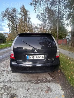 Melns Mitsubishi Grandis 2008 Rīga, ar dzinēja tilpumu 2.40 L un nobraukumu 290 tūkst. km par 550 €, foto 5 vietnē AUTOMOTO.COM.LV