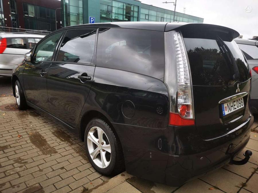 Melns Mitsubishi Grandis 2008 Viļņa, ar dzinēja tilpumu 2.40 L un nobraukumu 230 tūkst. km par 2550 €, foto 1 vietnē AUTOMOTO.COM.LV