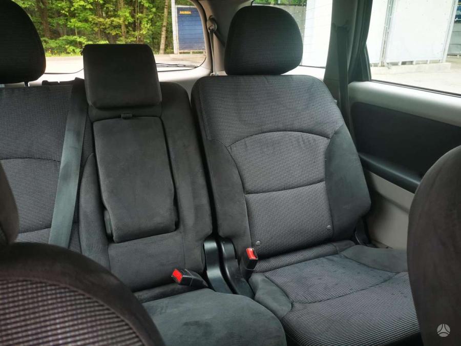 Melns Mitsubishi Grandis 2008 Viļņa, ar dzinēja tilpumu 2.40 L un nobraukumu 230 tūkst. km par 2550 €, foto 7 vietnē AUTOMOTO.COM.LV