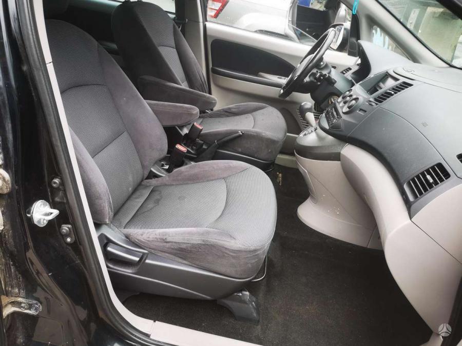 Melns Mitsubishi Grandis 2008 Viļņa, ar dzinēja tilpumu 2.40 L un nobraukumu 230 tūkst. km par 2550 €, foto 9 vietnē AUTOMOTO.COM.LV