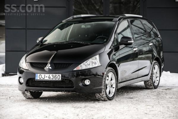 Black Mitsubishi Grandis 2011 in Jelgava, with an engine capacity of 2.40 L and mileage of 0 thousand km for 5290 €, photo 2 on AUTOMOTO.COM.LV