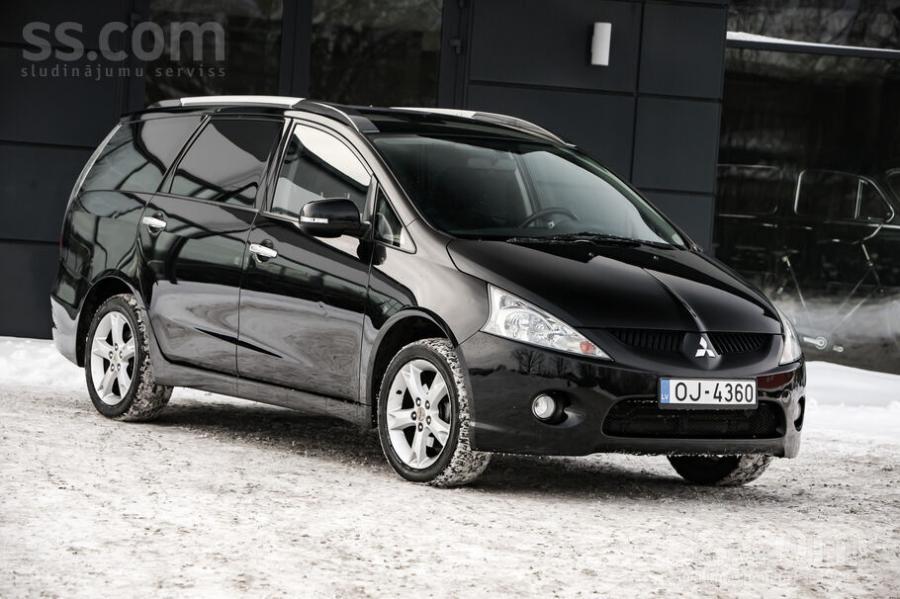 Melns Mitsubishi Grandis 2011 Jelgava, ar dzinēja tilpumu 2.40 L un nobraukumu 0 tūkst. km par 5290 €, foto 5 vietnē AUTOMOTO.COM.LV