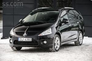 Black Mitsubishi Grandis 2011 in Jelgava, with an engine capacity of 2.40 L and mileage of 0 thousand km for 4790 €, photo 3 on AUTOMOTO.COM.LV