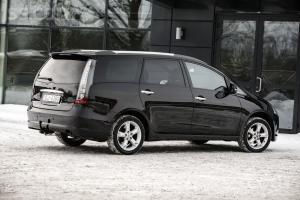 Black Mitsubishi Grandis 2011 in Jelgava, with an engine capacity of 2.40 L and mileage of 0 thousand km for 4790 €, photo 9 on AUTOMOTO.COM.LV