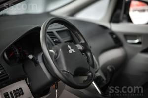 Black Mitsubishi Grandis 2011 in Jelgava, with an engine capacity of 2.40 L and mileage of 0 thousand km for 4790 €, photo 22 on AUTOMOTO.COM.LV