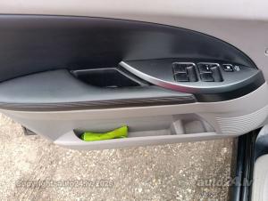 Melns Mitsubishi Grandis 2006 Rakvere, ar dzinēja tilpumu 2.00 L un nobraukumu 342 tūkst. km par 3500 €, foto 20 vietnē AUTOMOTO.COM.LV