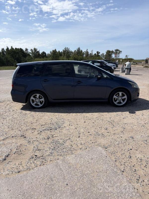 Zils Mitsubishi Grandis 2004 Liepāja, ar dzinēja tilpumu 2.40 L un nobraukumu 307 tūkst. km par 1150 €, foto 3 vietnē AUTOMOTO.COM.LV
