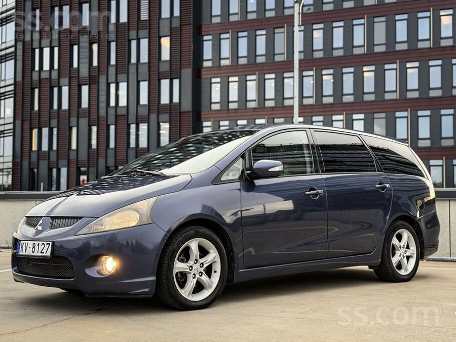 Zils Mitsubishi Grandis 2004 Rīga, ar dzinēja tilpumu 2.40 L un nobraukumu 308 tūkst. km par 1690 €, foto 3 vietnē AUTOMOTO.COM.LV