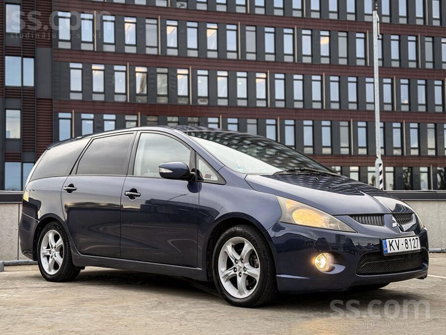 Zils Mitsubishi Grandis 2004 Rīga, ar dzinēja tilpumu 2.40 L un nobraukumu 308 tūkst. km par 1690 €, foto 8 vietnē AUTOMOTO.COM.LV
