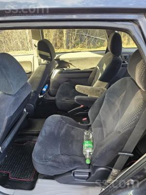 Zils Mitsubishi Grandis 2005 Rīga, ar dzinēja tilpumu 2.00 L un nobraukumu 312 tūkst. km par 1200 €, foto 6 vietnē AUTOMOTO.COM.LV