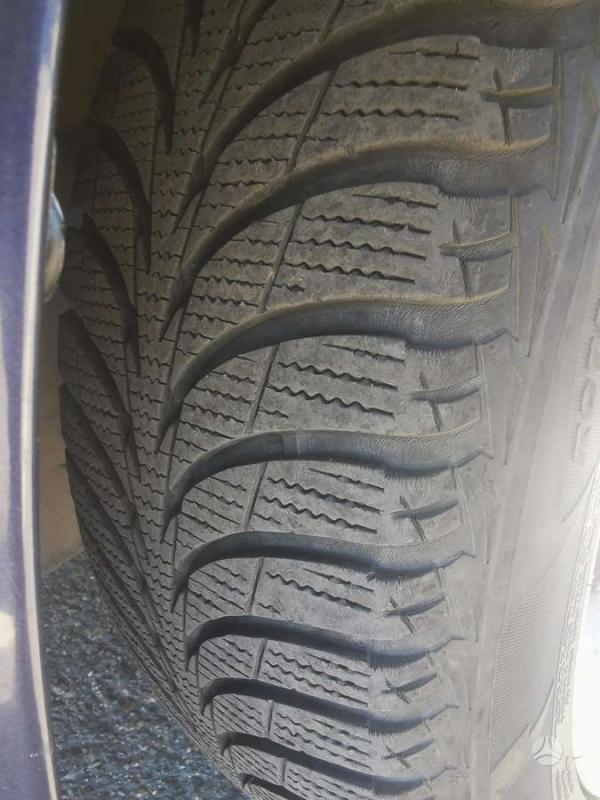 Zils Mitsubishi Grandis 2005 Viļņa, ar dzinēja tilpumu 2.38 L un nobraukumu 230 tūkst. km par 2550 €, foto 10 vietnē AUTOMOTO.COM.LV
