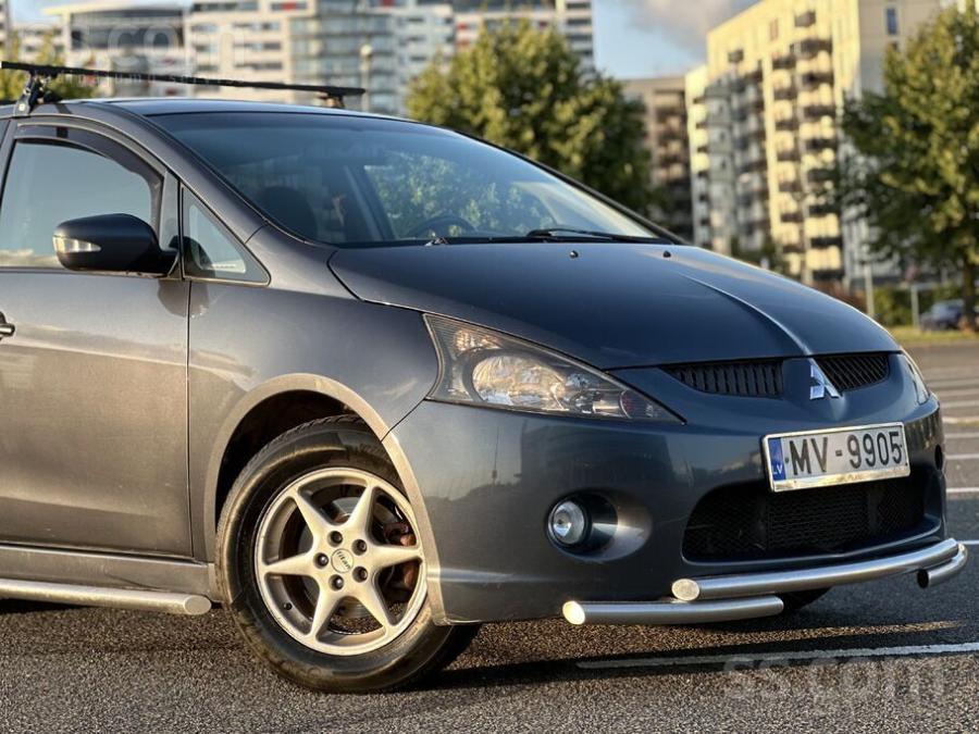 Zils Mitsubishi Grandis 2005 Rīga, ar dzinēja tilpumu 2.00 L un nobraukumu 341 tūkst. km par 1250 €, foto 3 vietnē AUTOMOTO.COM.LV
