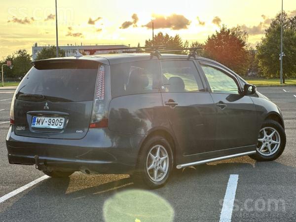 Blue Mitsubishi Grandis 2005 in Riga, with an engine capacity of 2.00 L and mileage of 341 thousand km for 1250 €, photo 8 on AUTOMOTO.COM.LV