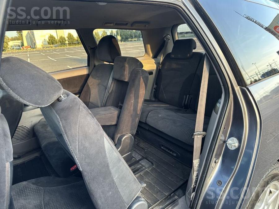 Zils Mitsubishi Grandis 2005 Rīga, ar dzinēja tilpumu 2.00 L un nobraukumu 341 tūkst. km par 1250 €, foto 18 vietnē AUTOMOTO.COM.LV