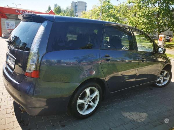 Blue Mitsubishi Grandis 2005 in Vilnius, with an engine capacity of 2.40 L and mileage of 230 thousand km for 2490 €, photo 10 on AUTOMOTO.COM.LV