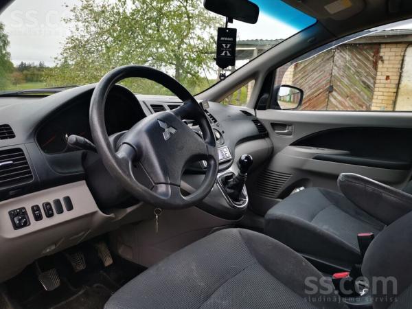 Zils Mitsubishi Grandis 2006 Jēkabpils, ar dzinēja tilpumu 2.00 L un nobraukumu 330 tūkst. km par 2000 €, foto 5 vietnē AUTOMOTO.COM.LV