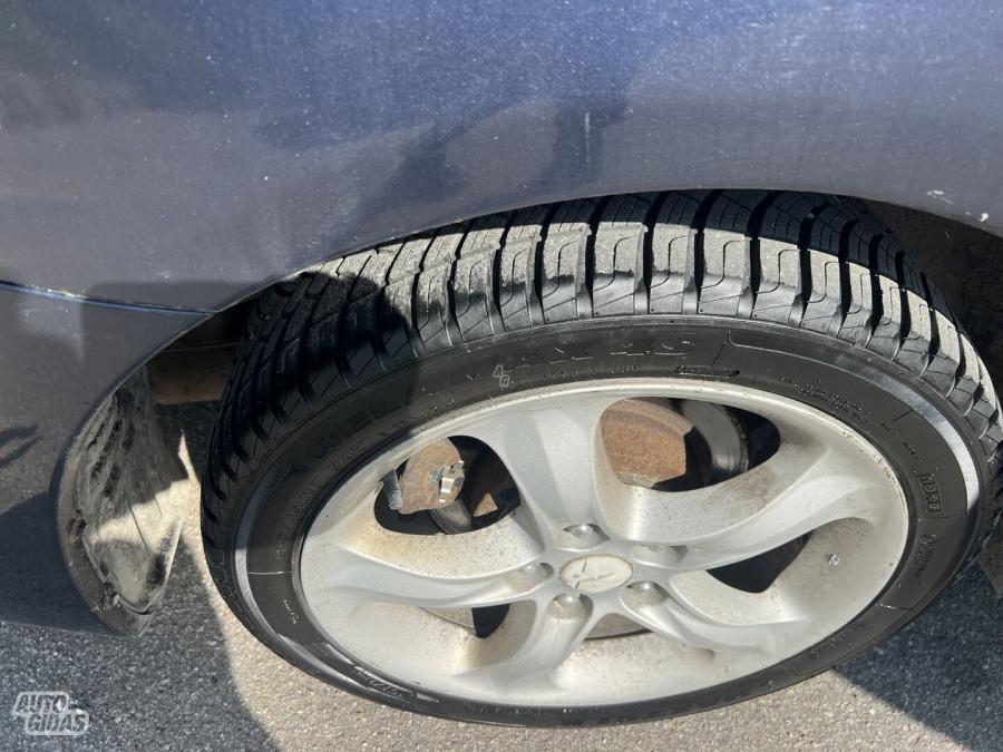 Zils Mitsubishi Grandis 2006 Šauļi, ar dzinēja tilpumu 2.00 L un nobraukumu 286 tūkst. km par 999 €, foto 13 vietnē AUTOMOTO.COM.LV