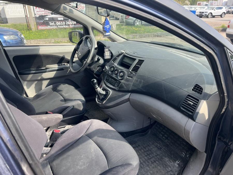 Zils Mitsubishi Grandis 2006 Šauļi, ar dzinēja tilpumu 2.00 L un nobraukumu 286 tūkst. km par 999 €, foto 17 vietnē AUTOMOTO.COM.LV