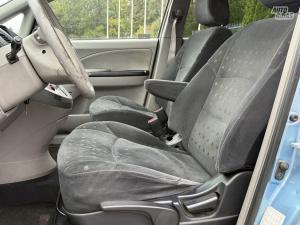 Zils Mitsubishi Grandis 2006 Viļņa, ar dzinēja tilpumu 2.40 L un nobraukumu 300 tūkst. km par 700 €, foto 7 vietnē AUTOMOTO.COM.LV