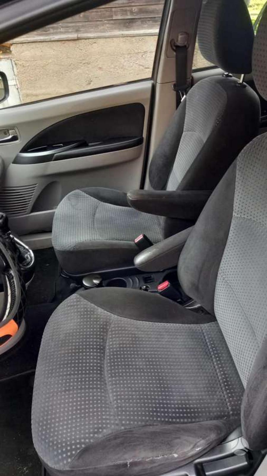 Zils Mitsubishi Grandis 2007 Kupiškis, ar dzinēja tilpumu 2.00 L un nobraukumu 280 tūkst. km par 1450 €, foto 12 vietnē AUTOMOTO.COM.LV