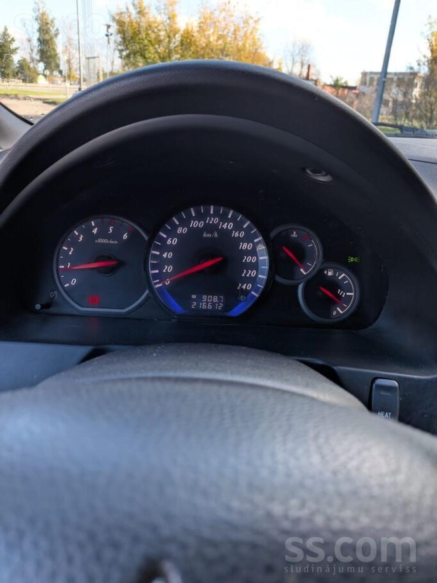 Blue Mitsubishi Grandis 2007 in Riga, with an engine capacity of 2.00 L and mileage of 217 thousand km for 2200 €, photo 17 on AUTOMOTO.COM.LV
