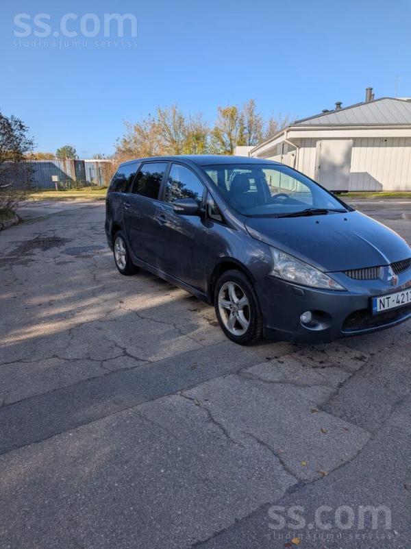 Zils Mitsubishi Grandis 2007 Rīga, ar dzinēja tilpumu 2.00 L un nobraukumu 217 tūkst. km par 2200 €, foto 3 vietnē AUTOMOTO.COM.LV