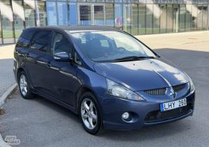 Blue Mitsubishi Grandis 2008 in Vilnius, with an engine capacity of 2.00 L and mileage of 320 thousand km for 1750 €, photo 7 on AUTOMOTO.COM.LV