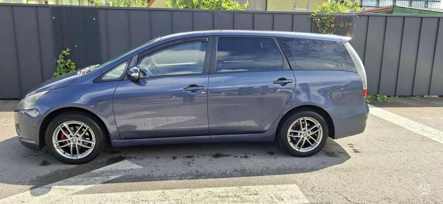 Zils Mitsubishi Grandis 2009 Klaipėda, ar dzinēja tilpumu 2.40 L un nobraukumu 217 tūkst. km par 3700 €, foto 4 vietnē AUTOMOTO.COM.LV