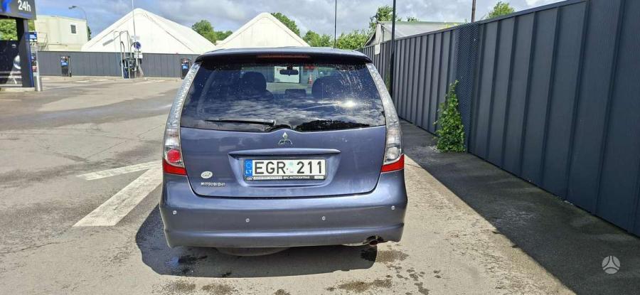 Zils Mitsubishi Grandis 2009 Klaipėda, ar dzinēja tilpumu 2.40 L un nobraukumu 217 tūkst. km par 3700 €, foto 6 vietnē AUTOMOTO.COM.LV