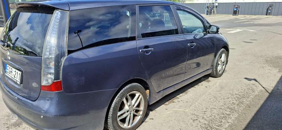 Zils Mitsubishi Grandis 2009 Klaipėda, ar dzinēja tilpumu 2.40 L un nobraukumu 217 tūkst. km par 3700 €, foto 7 vietnē AUTOMOTO.COM.LV