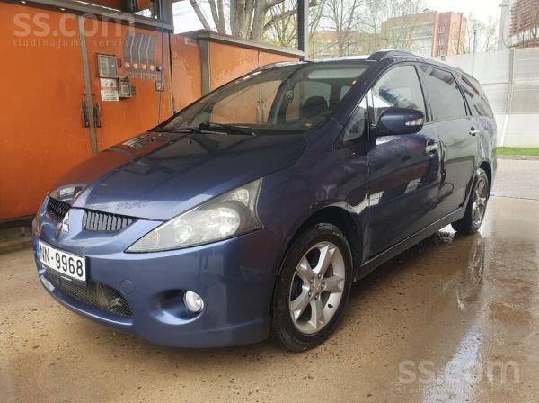 Zils Mitsubishi Grandis 2011 Rīga, ar dzinēja tilpumu 2.00 L un nobraukumu 268 tūkst. km par 1680 €, foto 4 vietnē AUTOMOTO.COM.LV