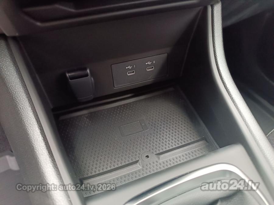 Zils Mitsubishi Grandis 2026 Tallina, ar dzinēja tilpumu 1.30 L un nobraukumu 10 tūkst. km par 28990 €, foto 15 vietnē AUTOMOTO.COM.LV