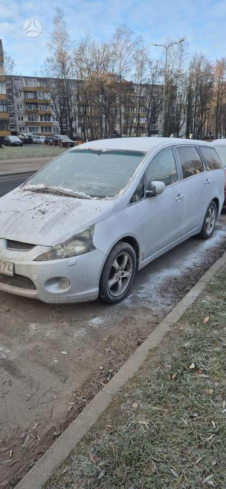 Pelēks Mitsubishi Grandis 2004 Kauņa, ar dzinēja tilpumu 2.40 L un nobraukumu 290 tūkst. km par 550 €, foto 4 vietnē AUTOMOTO.COM.LV