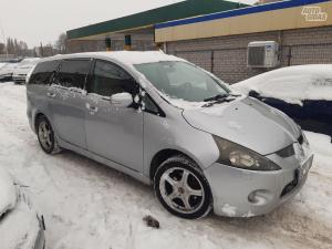 Pelēks Mitsubishi Grandis 2005 Kauņa, ar dzinēja tilpumu 2.40 L un nobraukumu 300 tūkst. km par 777 €, foto 3 vietnē AUTOMOTO.COM.LV
