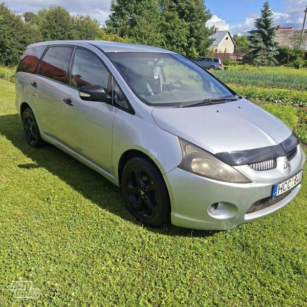 Grey Mitsubishi Grandis 2005 in Vilnius, with an engine capacity of 2.40 L and mileage of 320 thousand km for 1750 €, photo 2 on AUTOMOTO.COM.LV