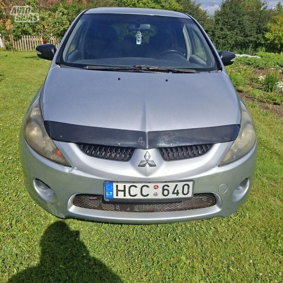 Pelēks Mitsubishi Grandis 2005 Viļņa, ar dzinēja tilpumu 2.40 L un nobraukumu 320 tūkst. km par 1750 €, foto 4 vietnē AUTOMOTO.COM.LV