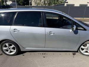 Pelēks Mitsubishi Grandis 2005 Kauņa, ar dzinēja tilpumu 2.38 L un nobraukumu 298 tūkst. km par 1950 €, foto 6 vietnē AUTOMOTO.COM.LV