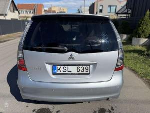 Pelēks Mitsubishi Grandis 2005 Kauņa, ar dzinēja tilpumu 2.38 L un nobraukumu 298 tūkst. km par 1950 €, foto 8 vietnē AUTOMOTO.COM.LV