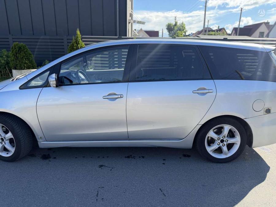 Pelēks Mitsubishi Grandis 2005 Kauņa, ar dzinēja tilpumu 2.38 L un nobraukumu 298 tūkst. km par 1950 €, foto 10 vietnē AUTOMOTO.COM.LV