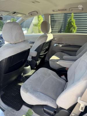 Pelēks Mitsubishi Grandis 2005 Kauņa, ar dzinēja tilpumu 2.38 L un nobraukumu 298 tūkst. km par 1950 €, foto 15 vietnē AUTOMOTO.COM.LV