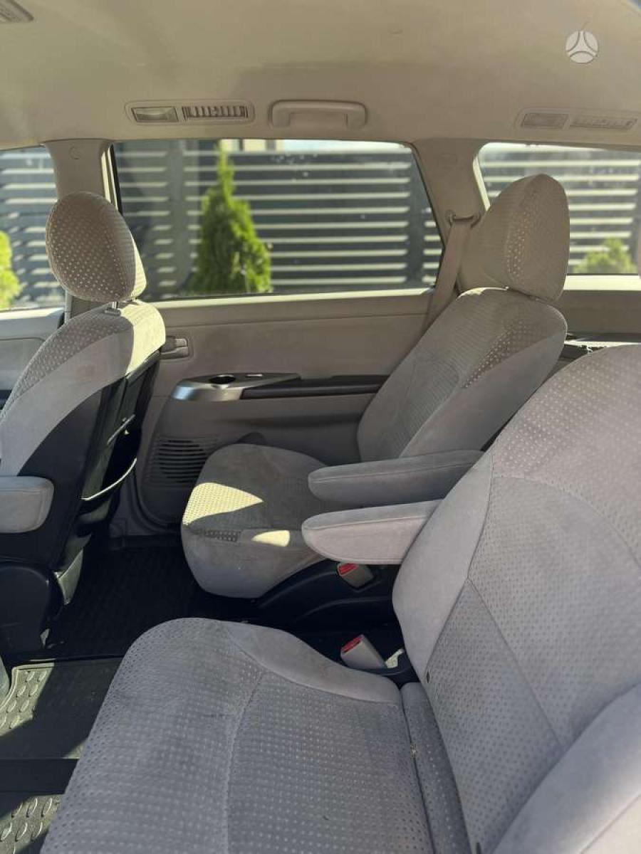 Pelēks Mitsubishi Grandis 2005 Kauņa, ar dzinēja tilpumu 2.38 L un nobraukumu 298 tūkst. km par 1950 €, foto 17 vietnē AUTOMOTO.COM.LV