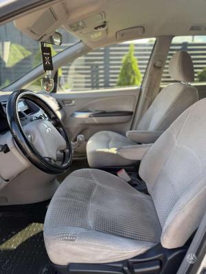 Pelēks Mitsubishi Grandis 2005 Kauņa, ar dzinēja tilpumu 2.38 L un nobraukumu 298 tūkst. km par 1950 €, foto 22 vietnē AUTOMOTO.COM.LV